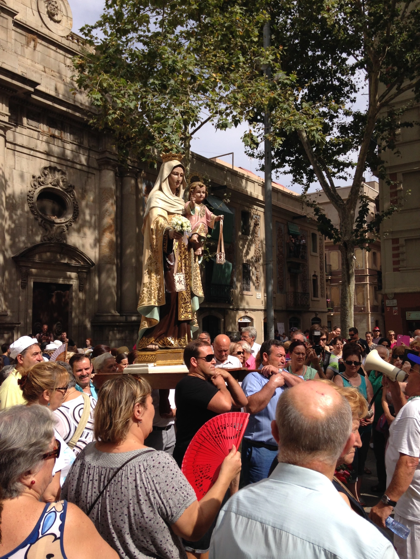 Virgen del Carmen, patron saint of seafarers - Essencia Barceloneta